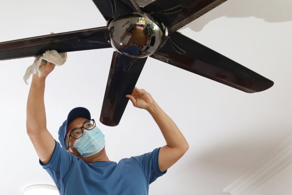 How To Balance A Wobbly Ceiling Fan